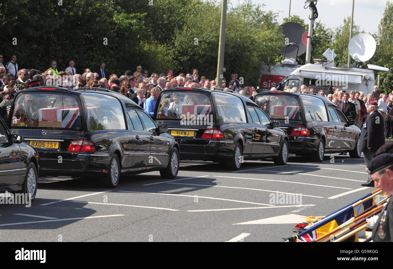 The Friends and families of Guardsman Craig Roderick and Guardsman ...