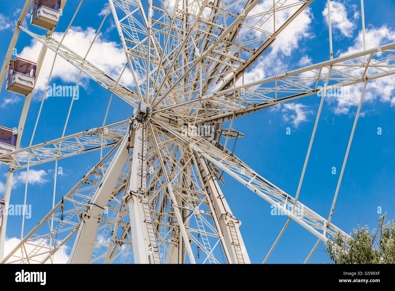 details of ferris wheel Stock Photo - Alamy