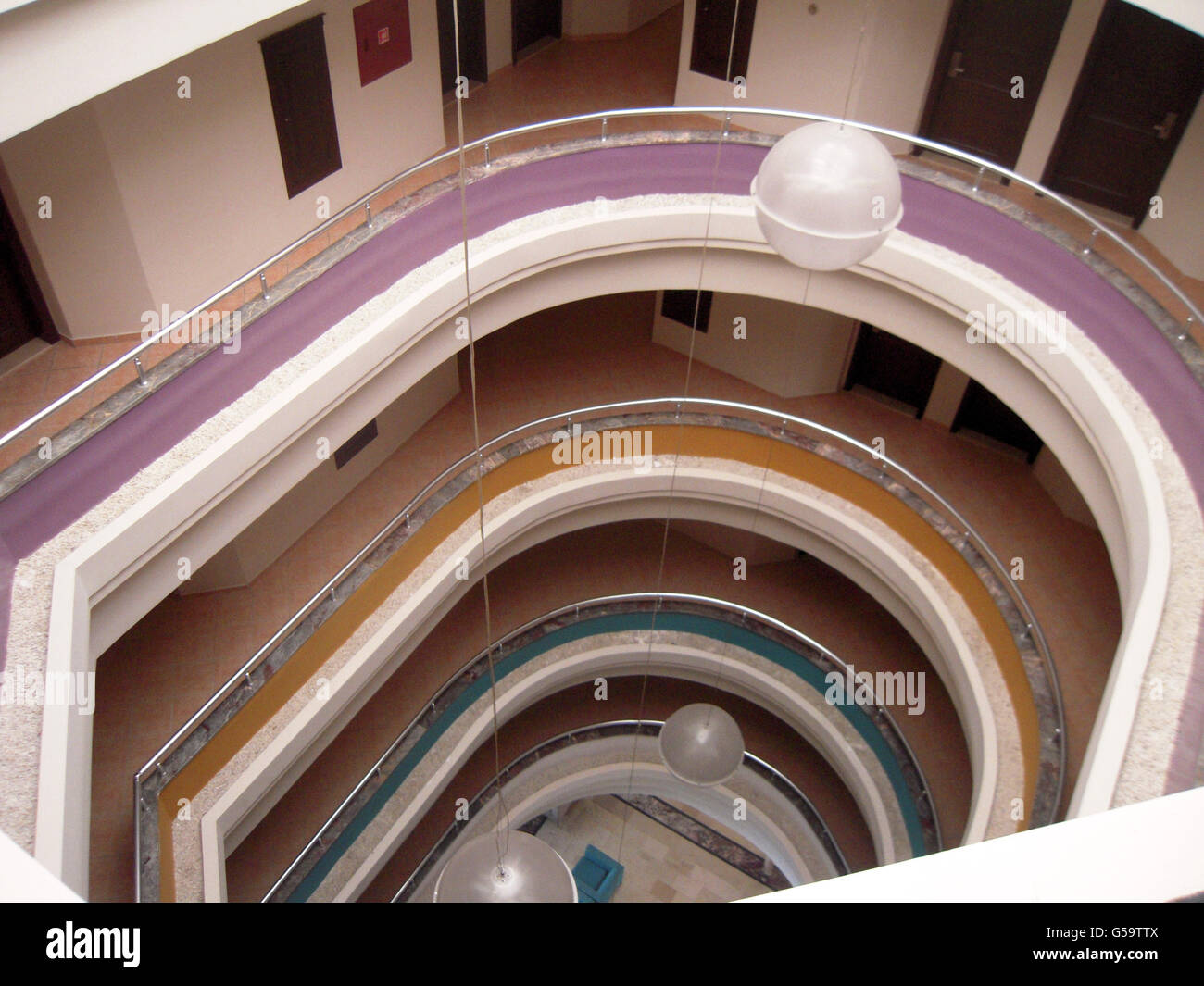 Circular atrium hi-res stock photography and images - Alamy