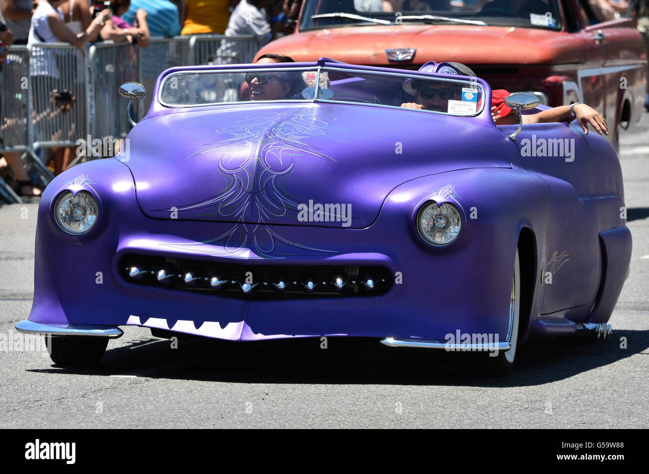 Car body shells hi-res stock photography and images - Alamy