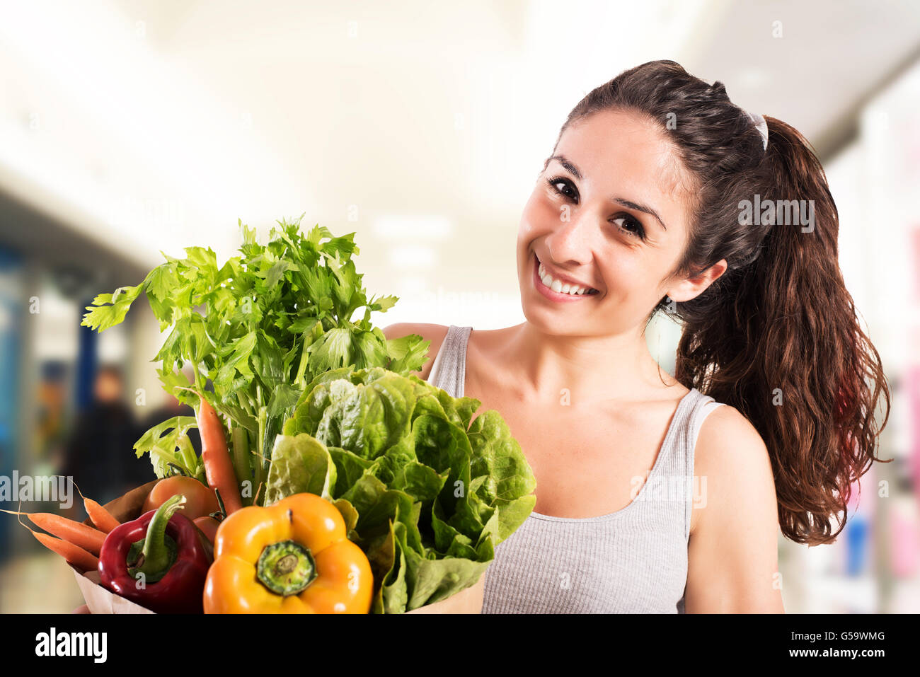 Bio woman hi-res stock photography and images - Alamy