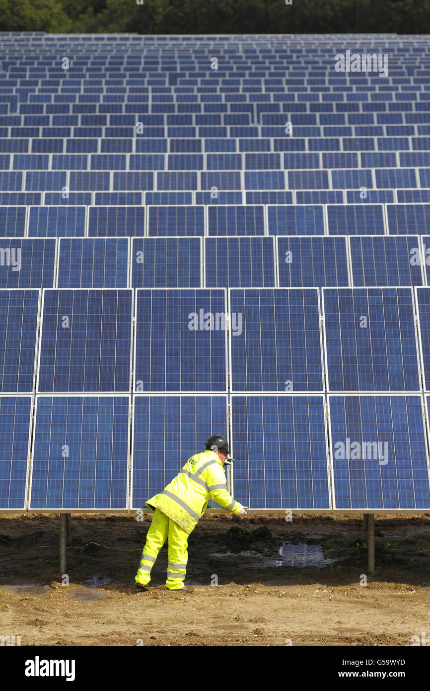 Solar panel farm Stock Photo - Alamy