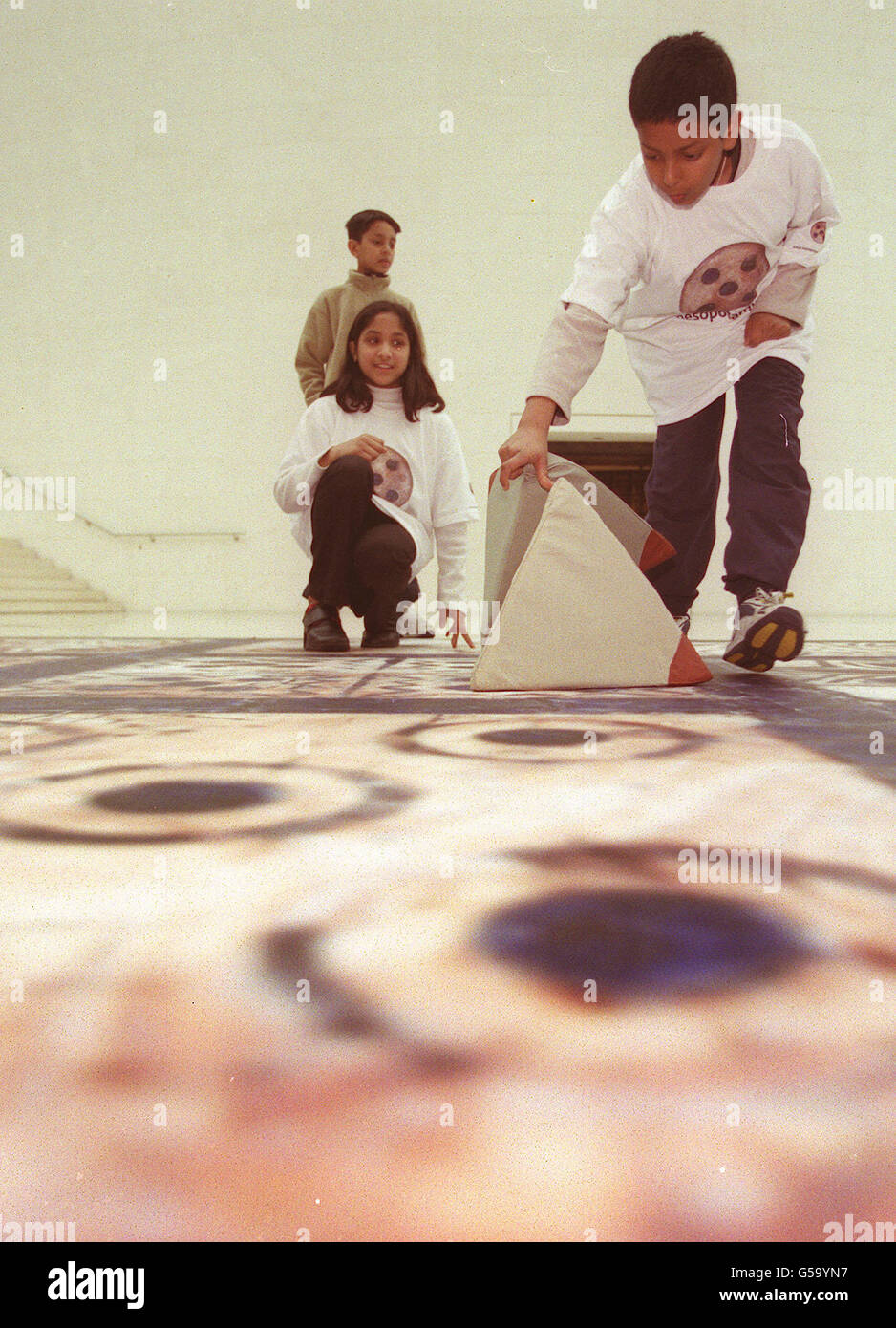 10 year old schoolchildren from Netley Primary School in Camden, London ...