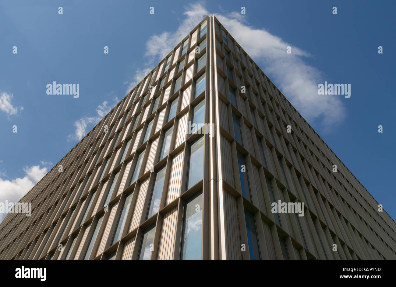 City of glasgow college riverside hi-res stock photography and images ...