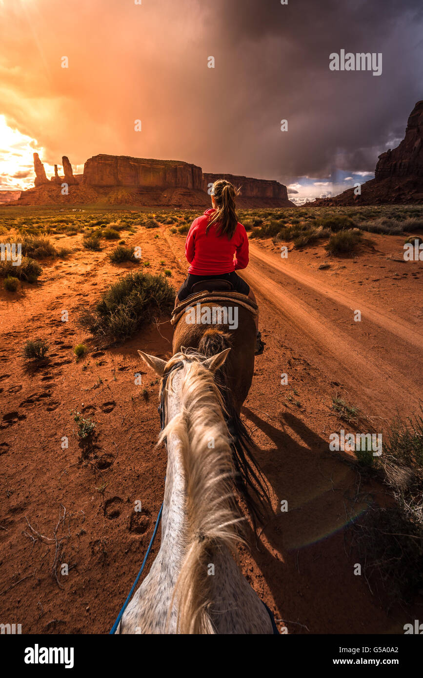 Monument Valley Horseback Riding First person view from the horse with ...