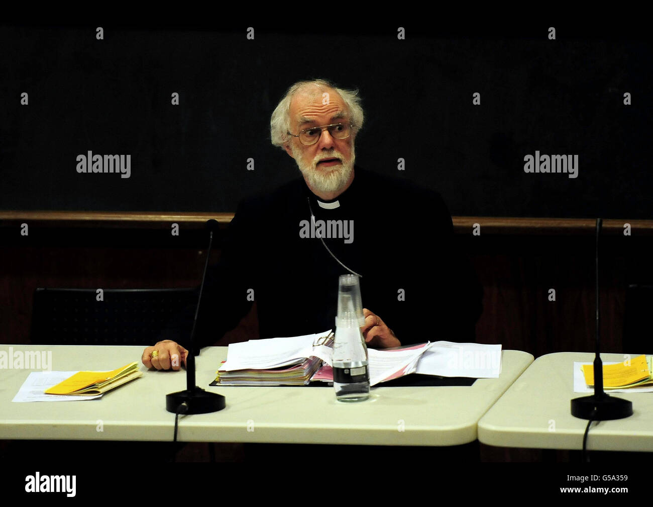 Church of England General Synod Stock Photo - Alamy