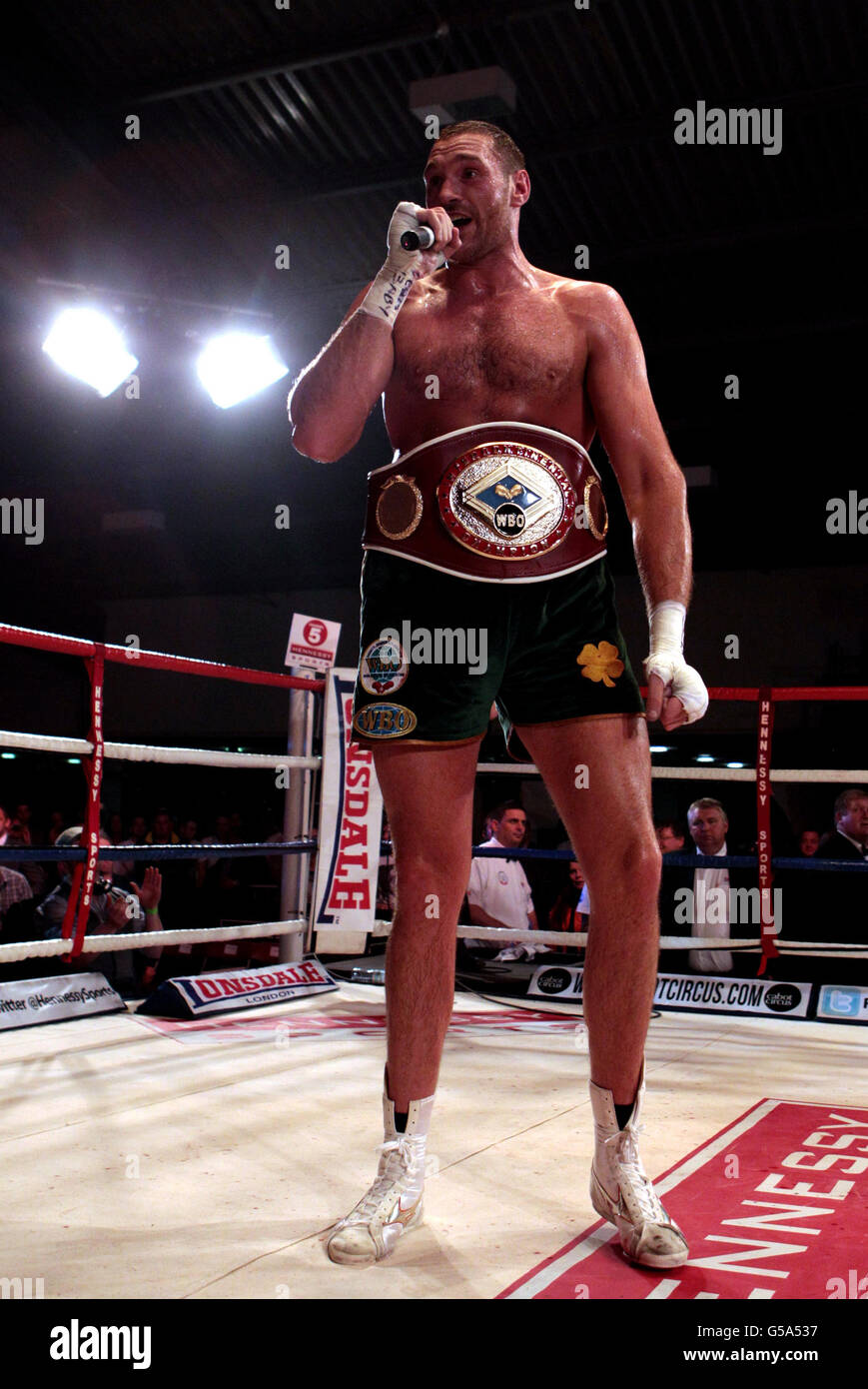 Boxing - Hand Arena - Clevedon. Tyson Fury thanks the crowd after ...