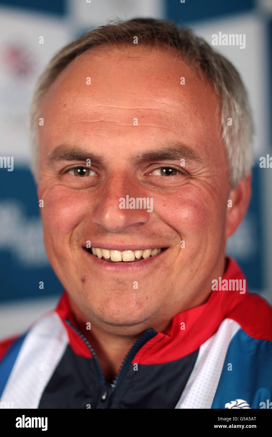 Simon terry archery hi-res stock photography and images - Alamy