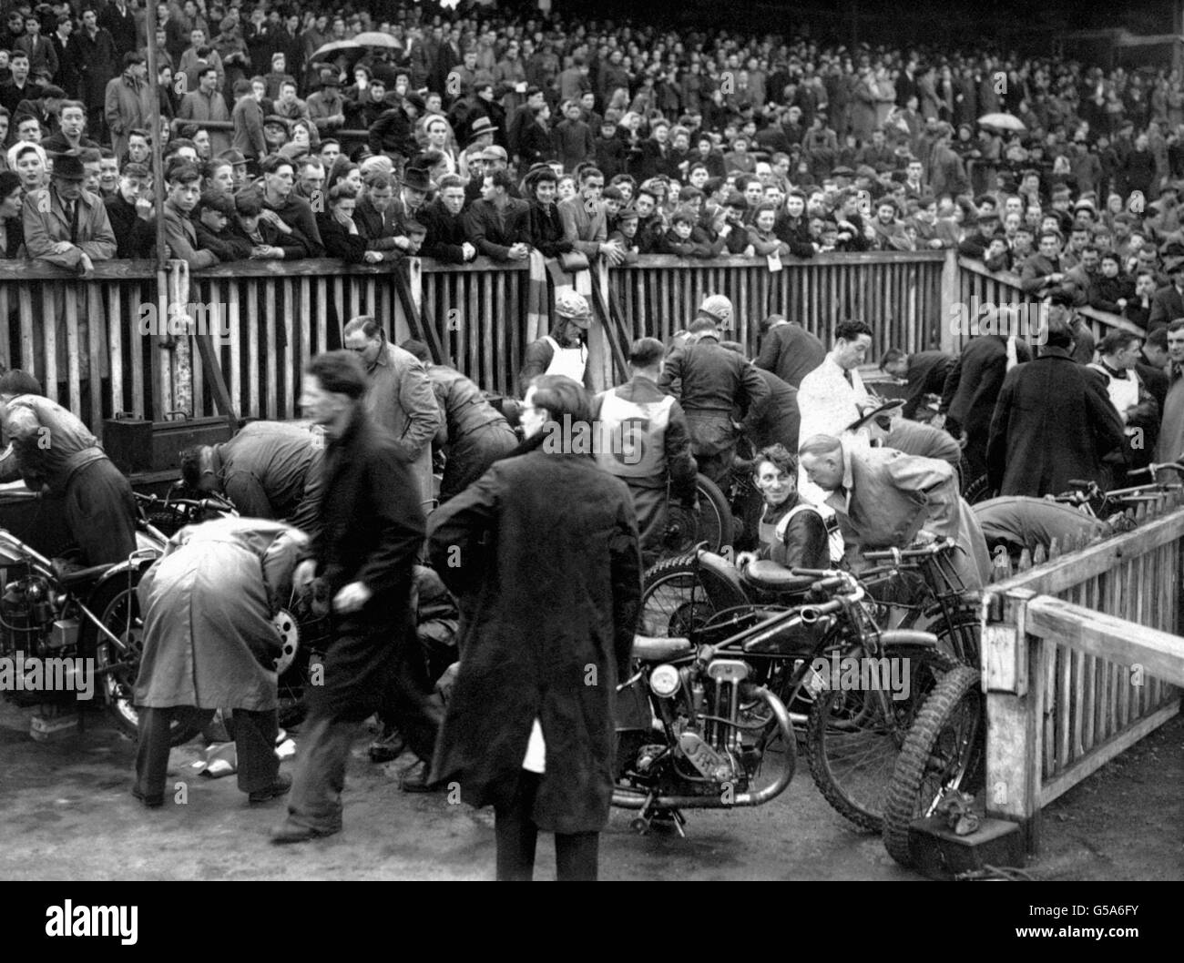 London speedway hi-res stock photography and images - Alamy