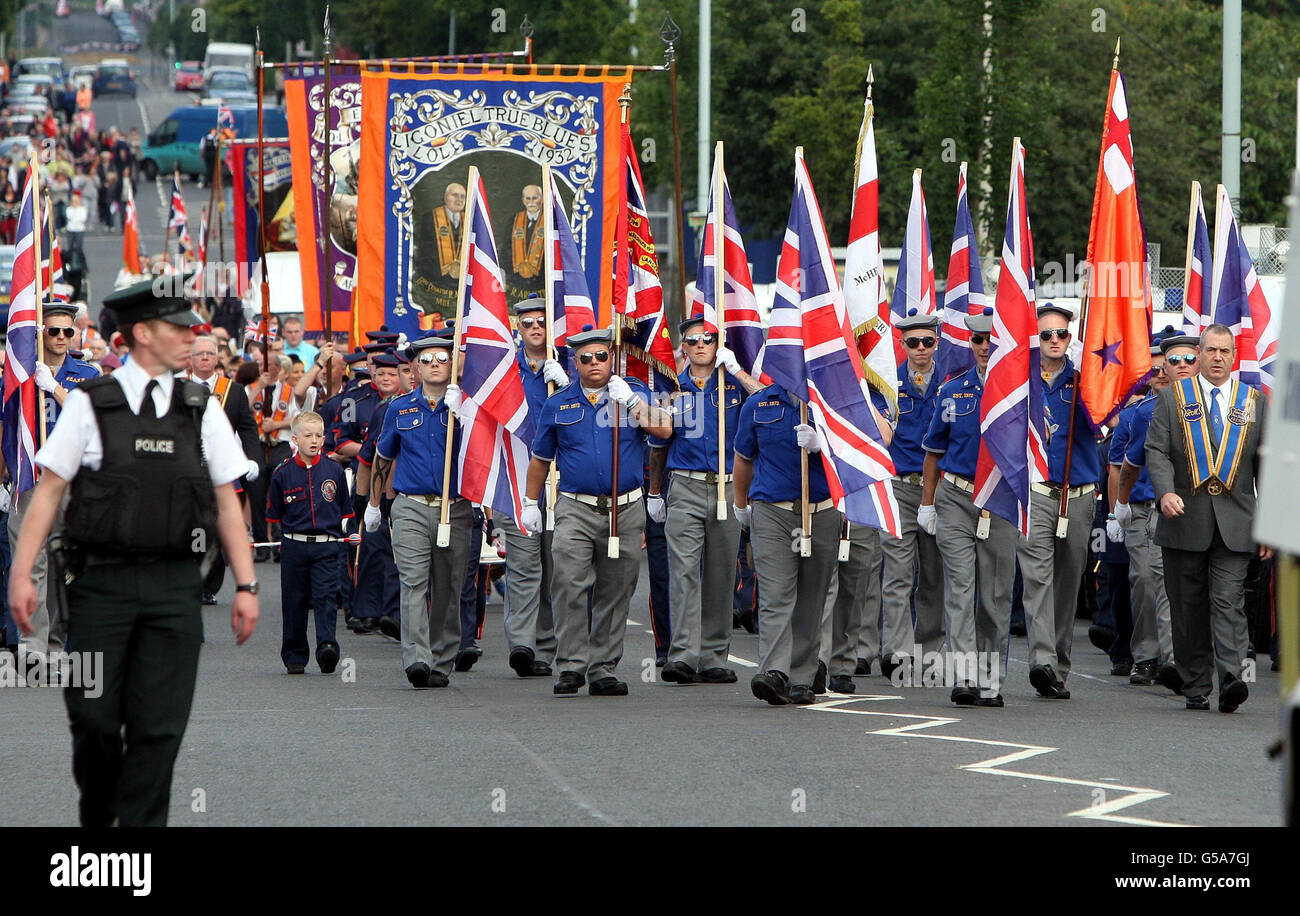 Orange Order marches Stock Photo - Alamy