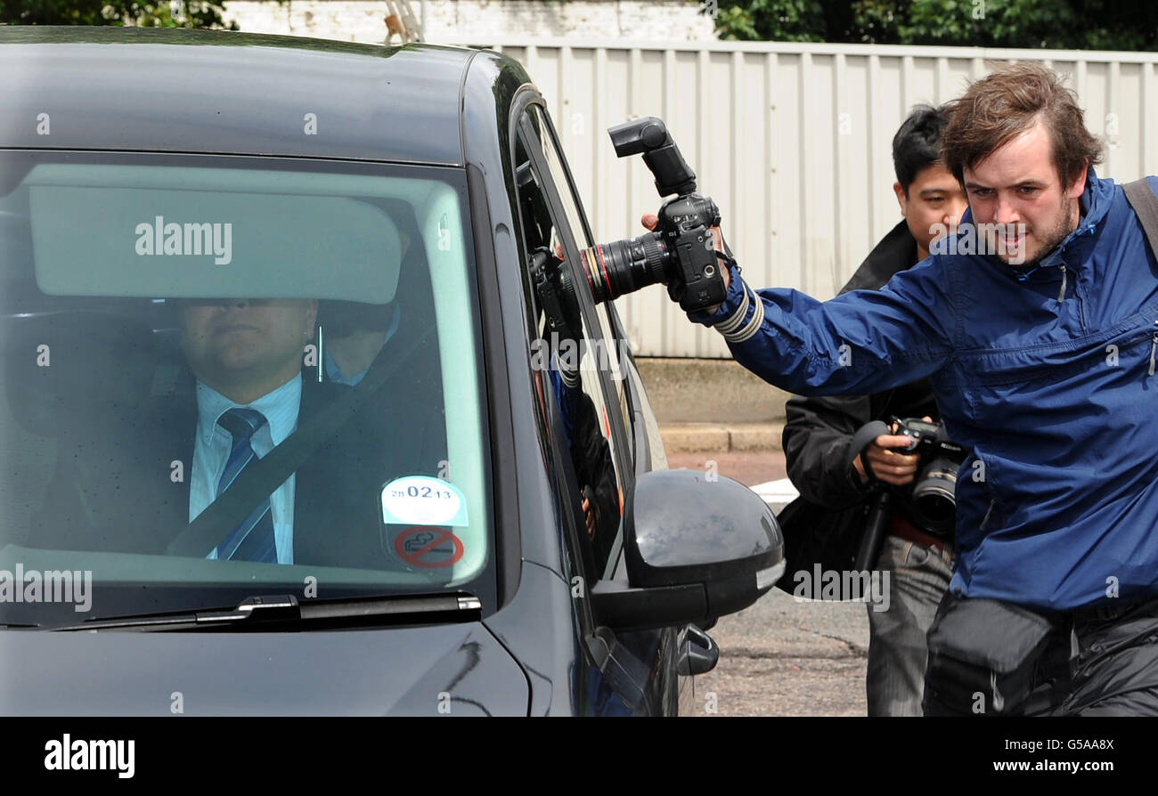 The car carrying millionaire Hans Rausing leaves West London ...