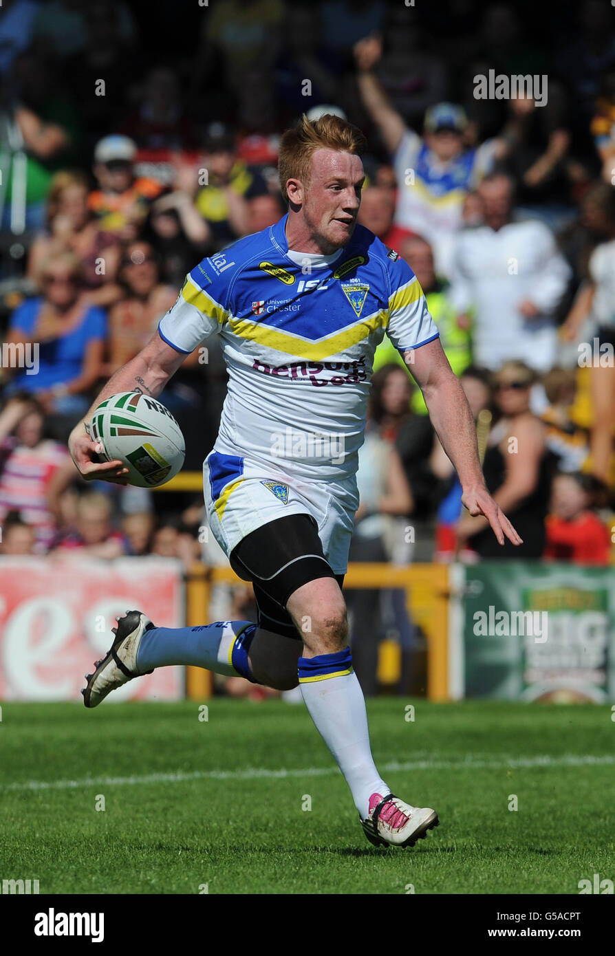 Chris riley warrington wolves rugby hi-res stock photography and images ...