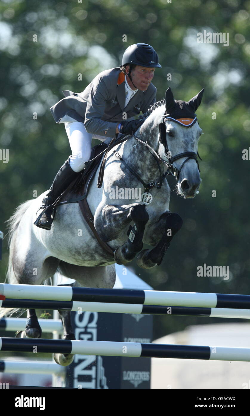 Equestrian - 2012 Longines Royal International Horse Show - Day Six ...