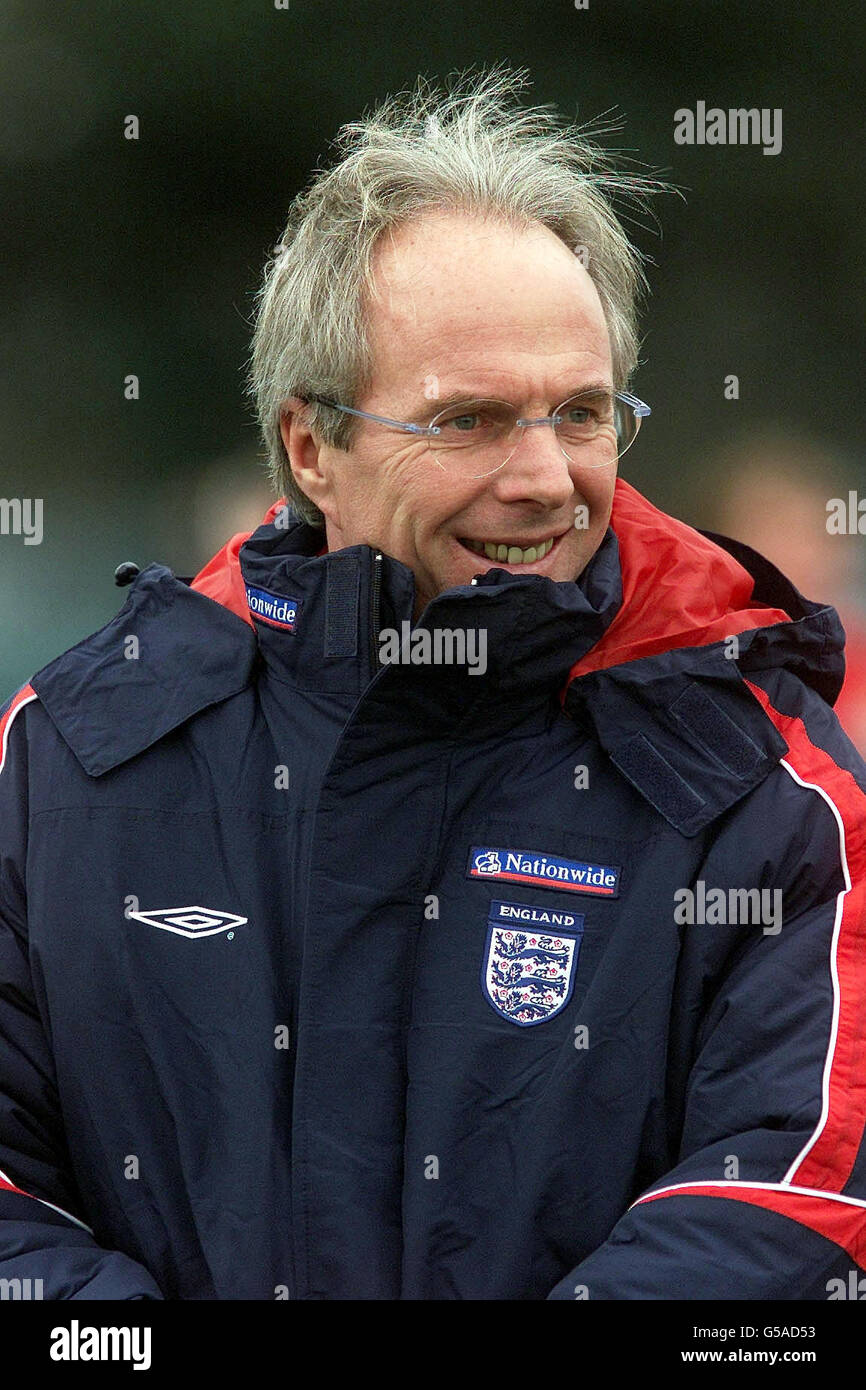 Sven goran eriksson anfield hi-res stock photography and images - Alamy