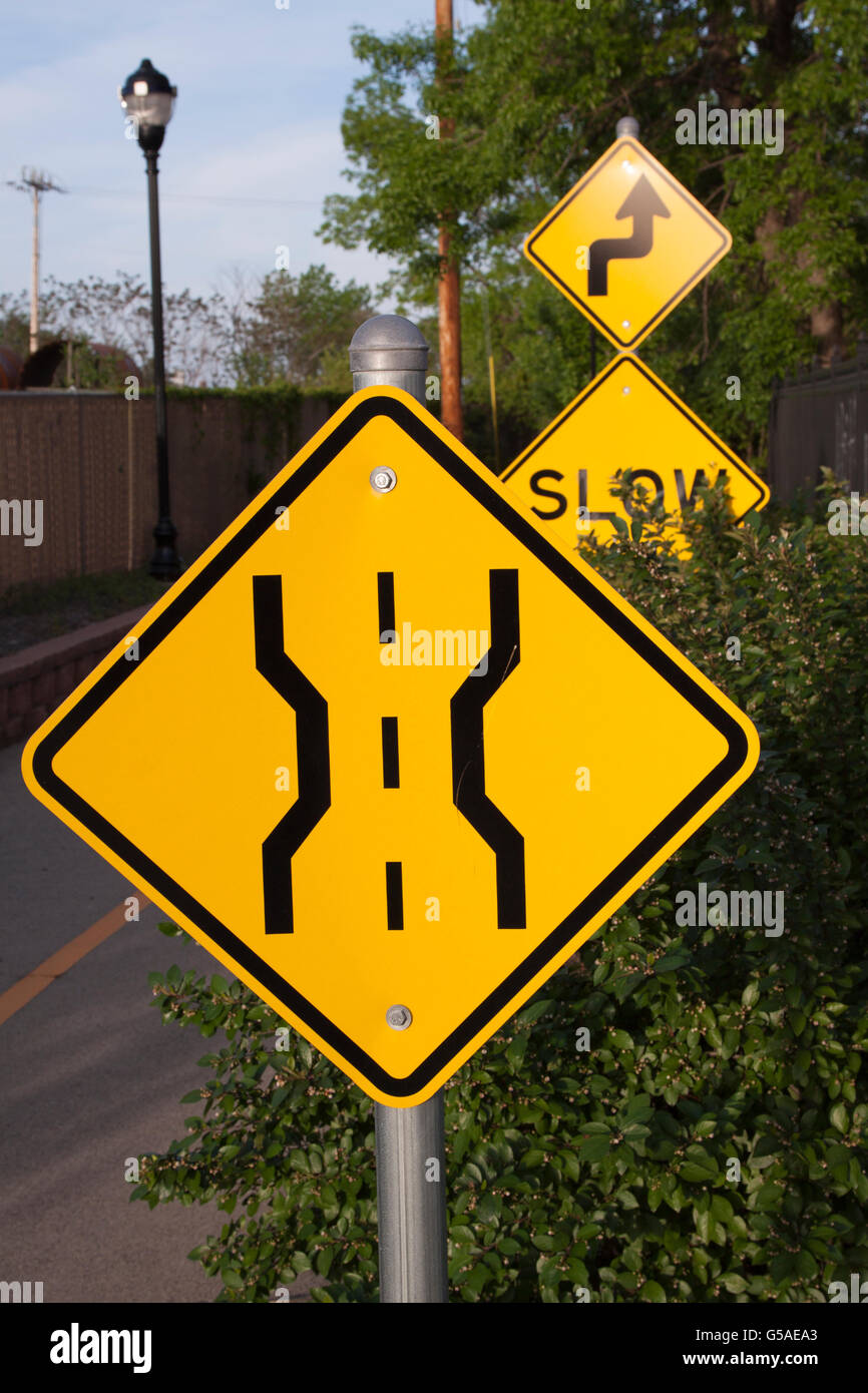 Multiple road signs hi-res stock photography and images - Alamy