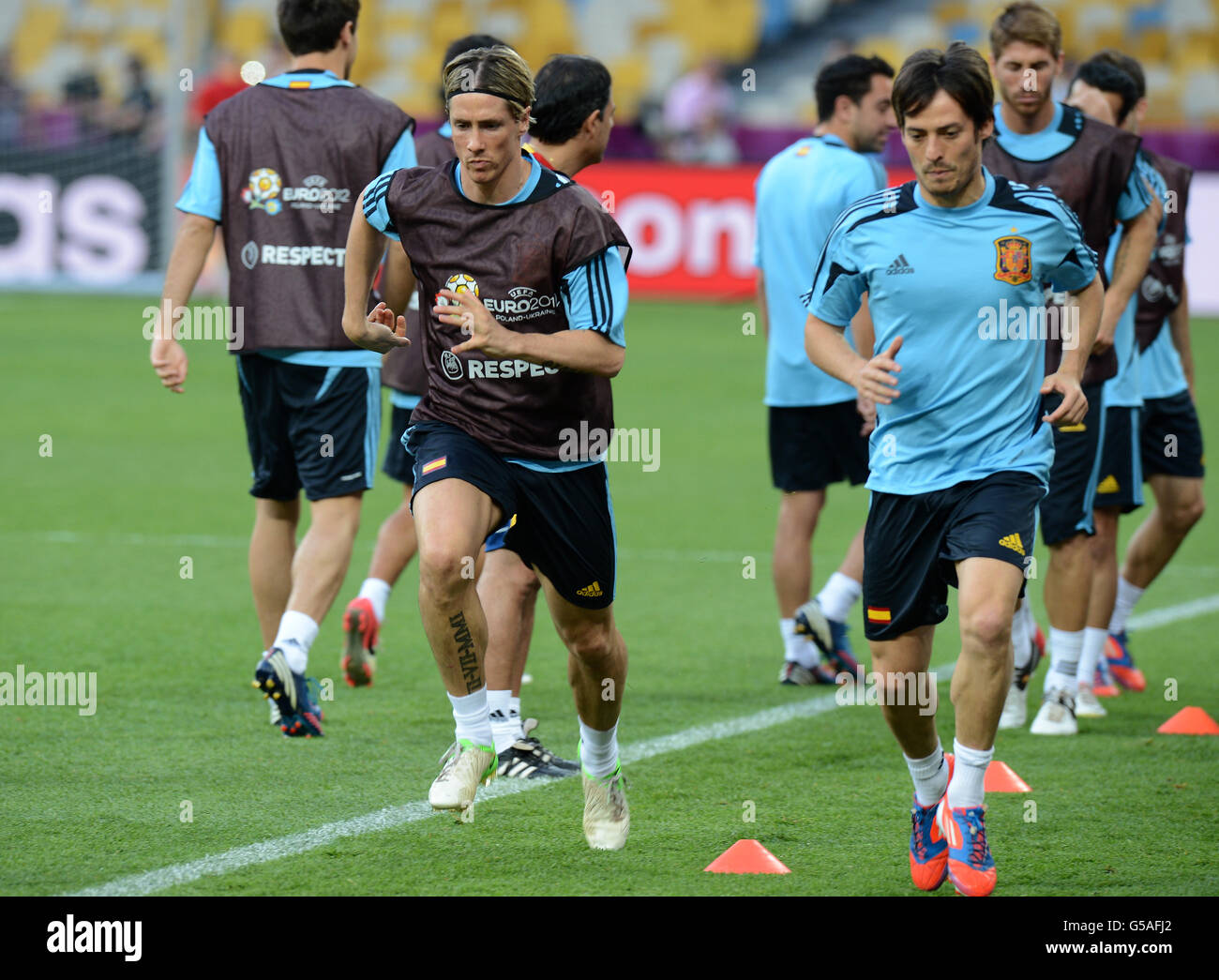 Fernando torres during training hi-res stock photography and images - Alamy