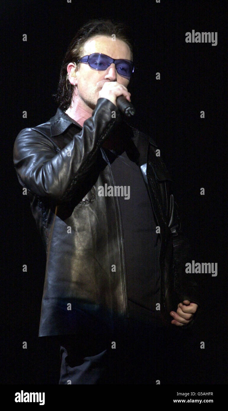 U2 2001 hi-res stock photography and images - Alamy