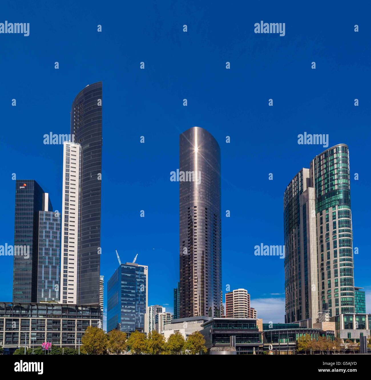 Views of Victoria Docks and Docklands in The City of Melbourne ...