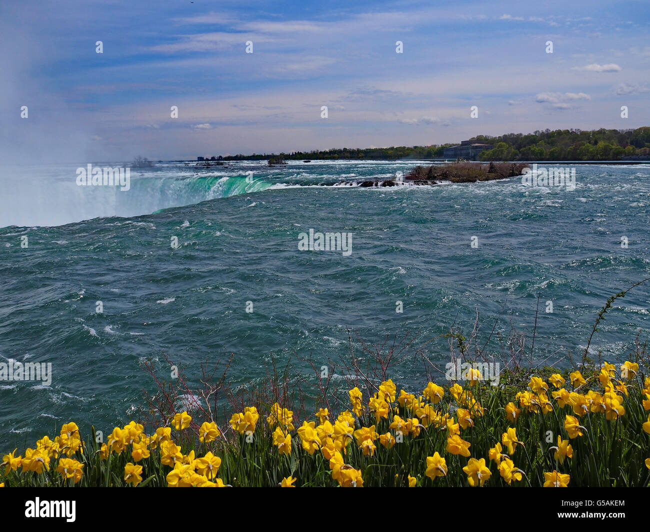cascading water over Niagara horse shoe falls Canada with Spring ...