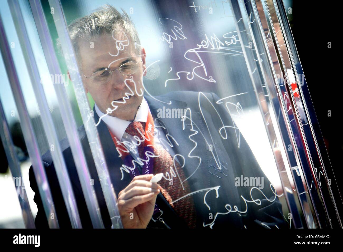 Olympics - Jacques Rogge visits village Stock Photo - Alamy