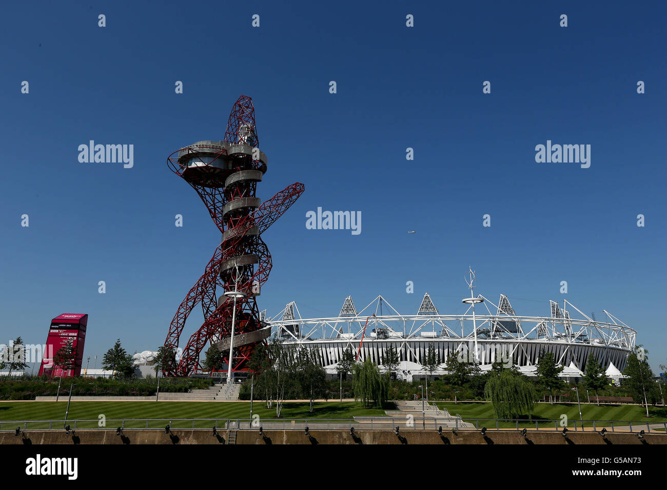 General view of the orbit observation tower olympic stadium hi-res ...