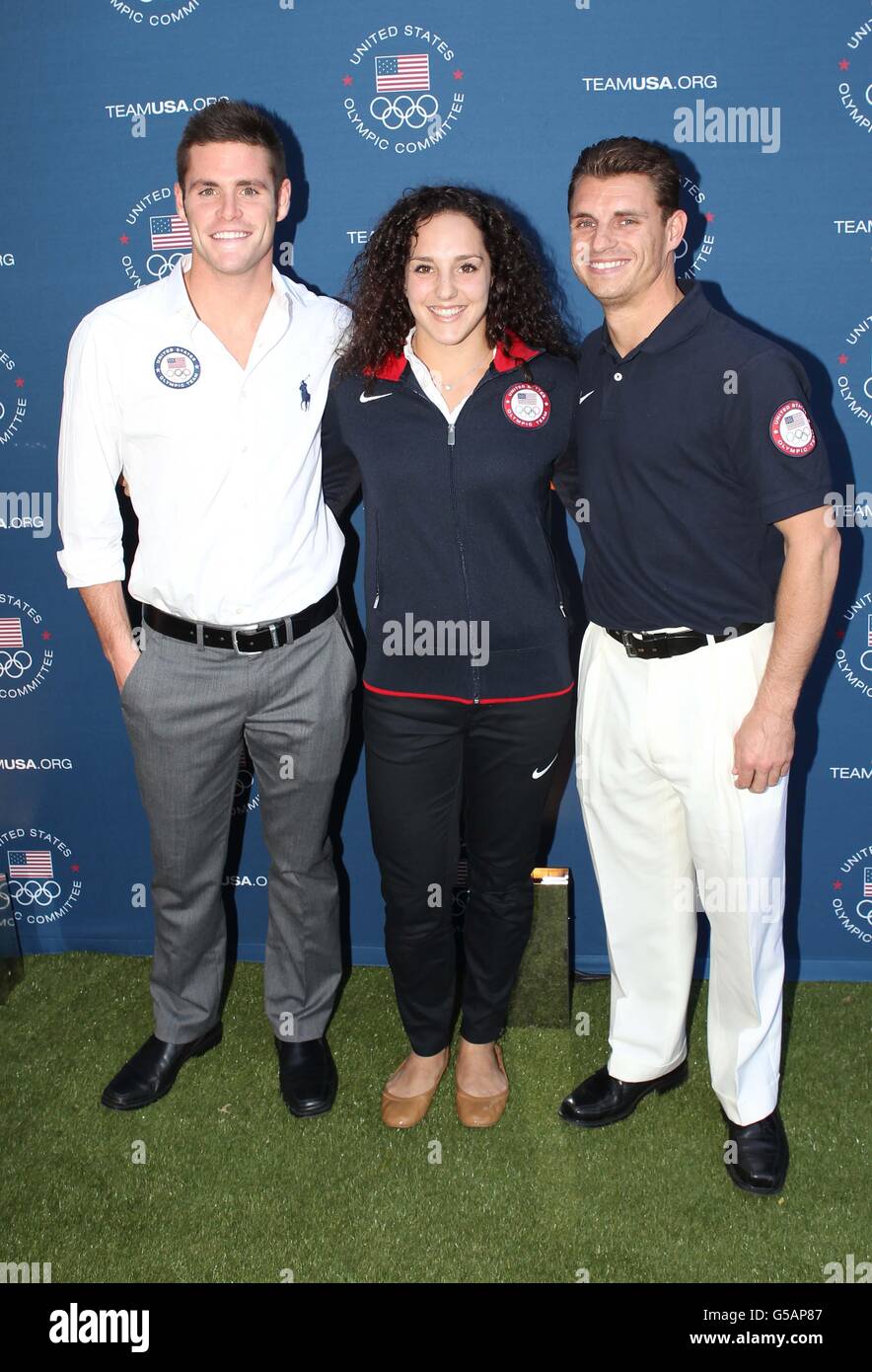Members of the US Diving team arrive for the U.S. Olympic Committee ...