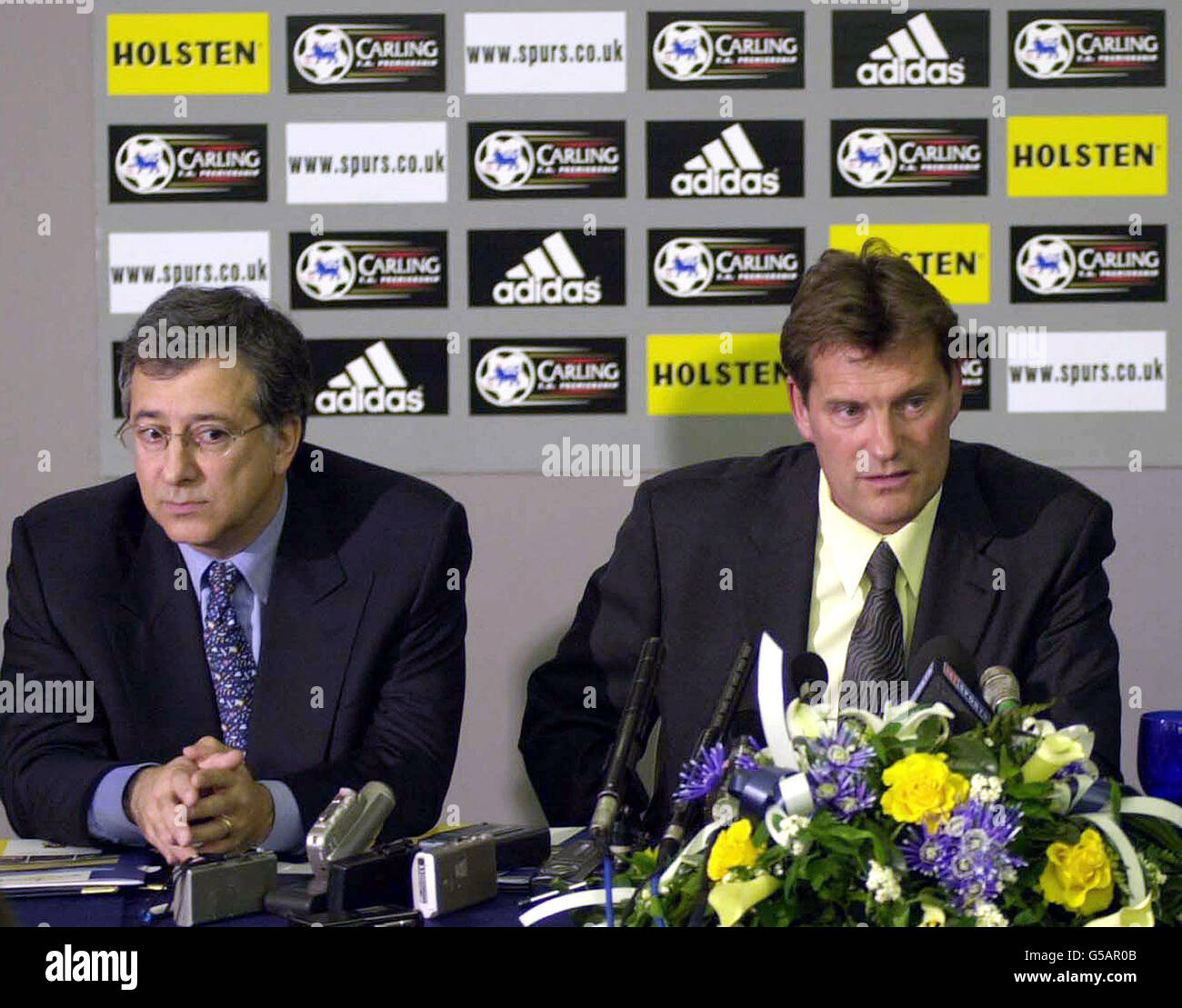 New tottenham hotspur manager glenn hoddle hi-res stock photography and ...