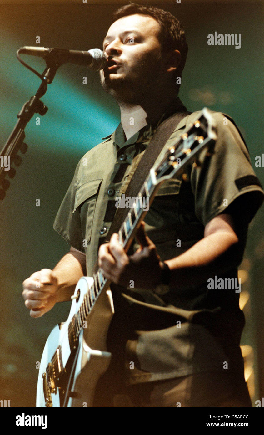 Of the welsh rock group manic street preachers hi-res stock photography ...