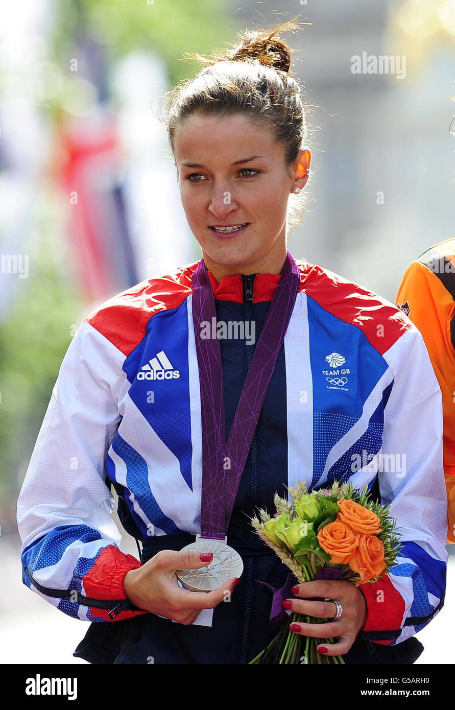 Great Britain's Lizzie Armitstead with her Silver medal following the ...