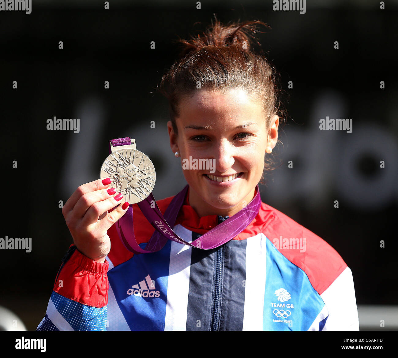 Great Britain's Lizzie Armitstead with her Silver medal following the ...