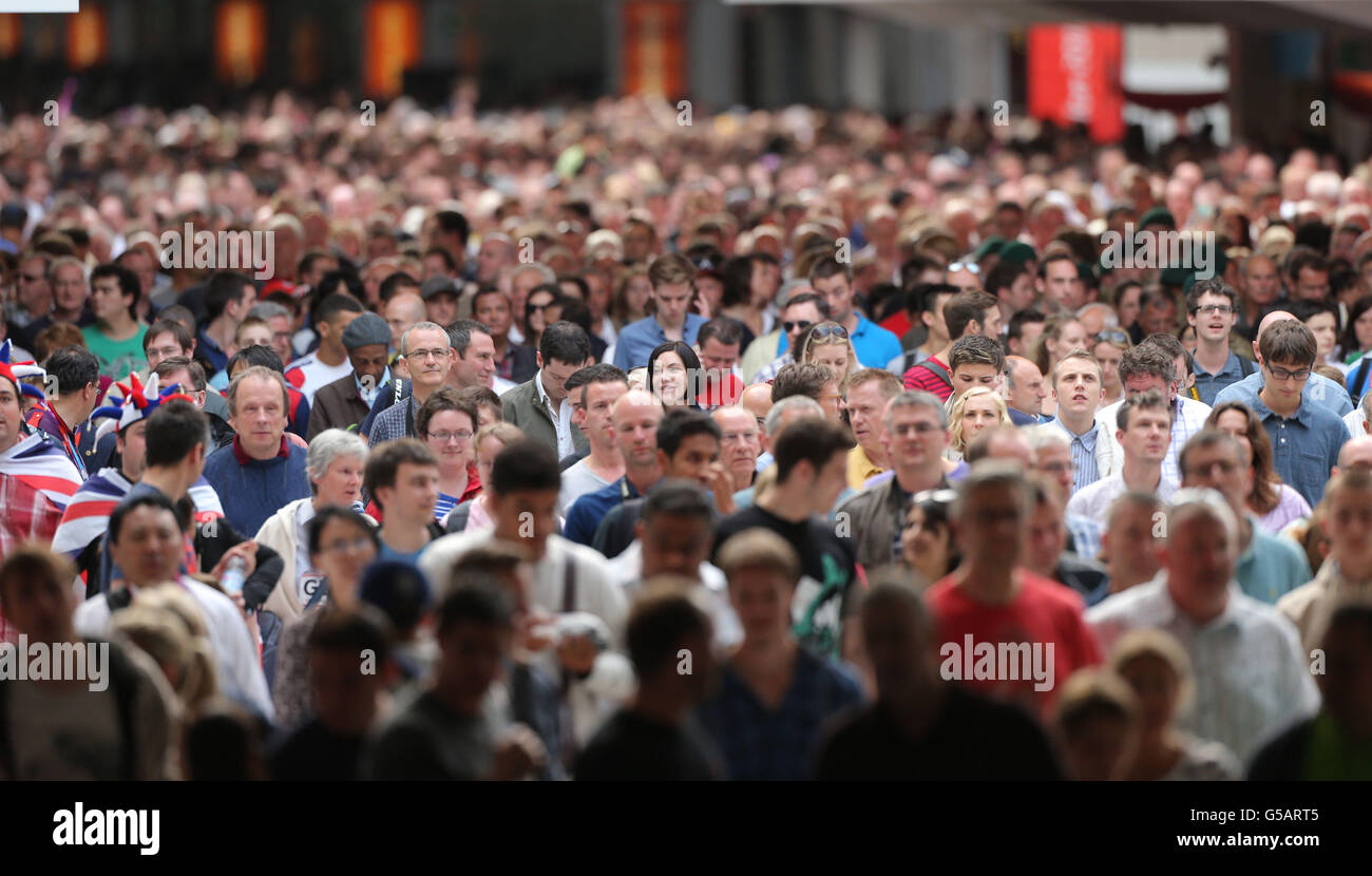 Excel crowds olympics boxing hi-res stock photography and images - Alamy