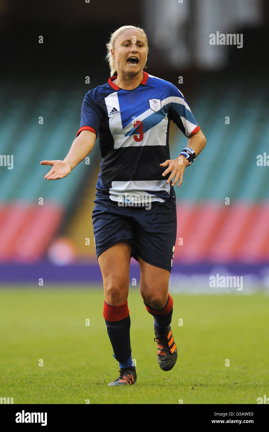 Stephanie houghton football hi-res stock photography and images - Alamy