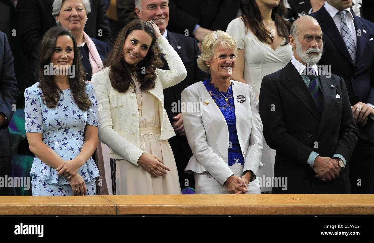 The Duchess of Cambridge and sister Pippa Middleton (left) attending ...
