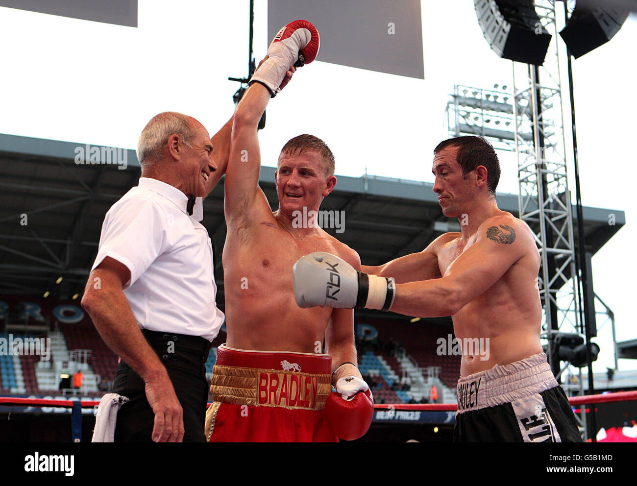 Boxing - Vacant WBO and WBA International Heavyweight Championship ...