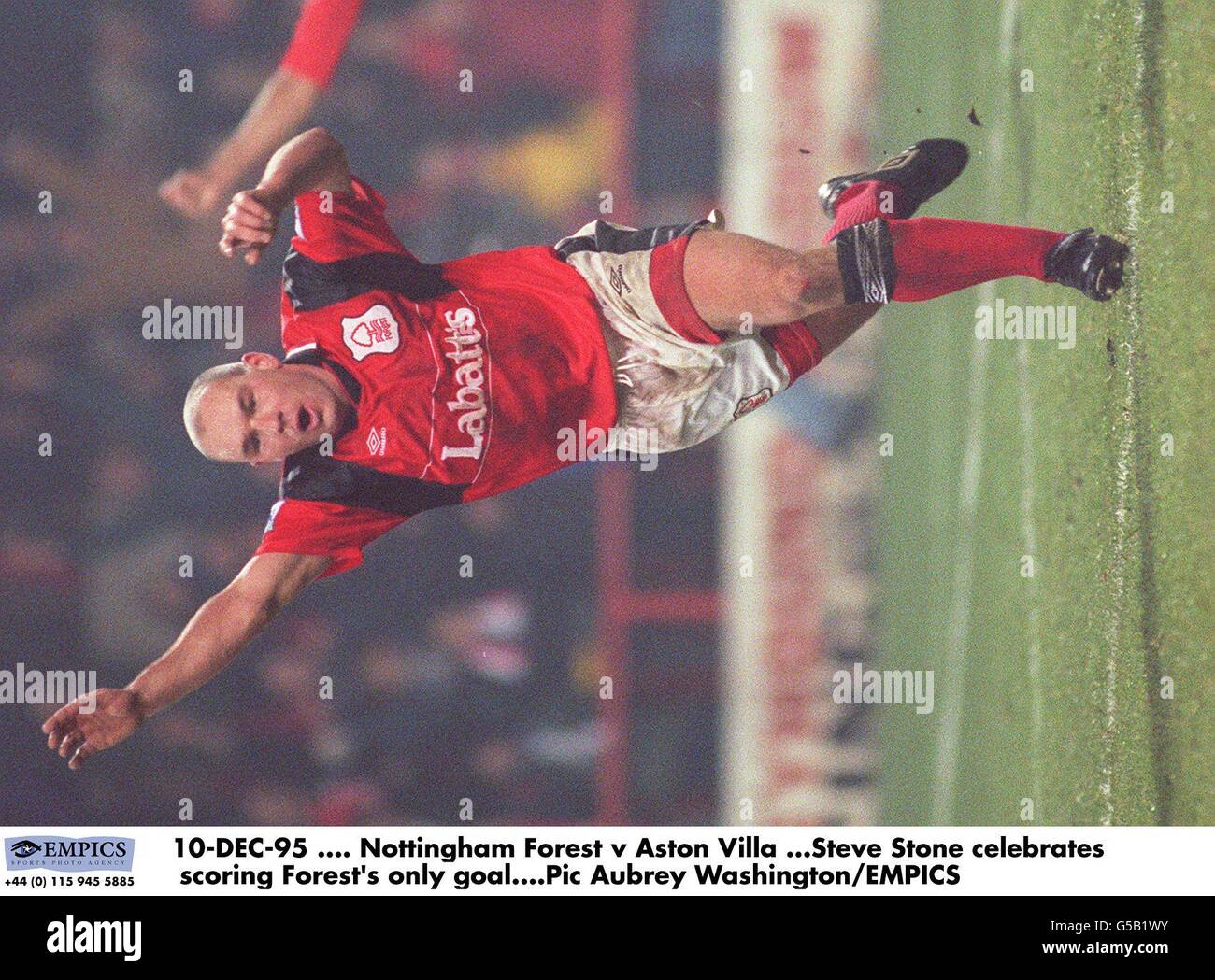 Nottingham forests steve stone hi-res stock photography and images - Alamy