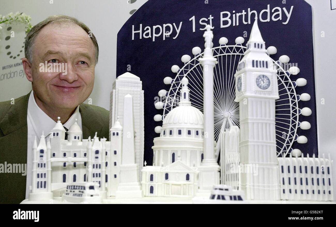 London Eye Livingstone cake Stock Photo - Alamy