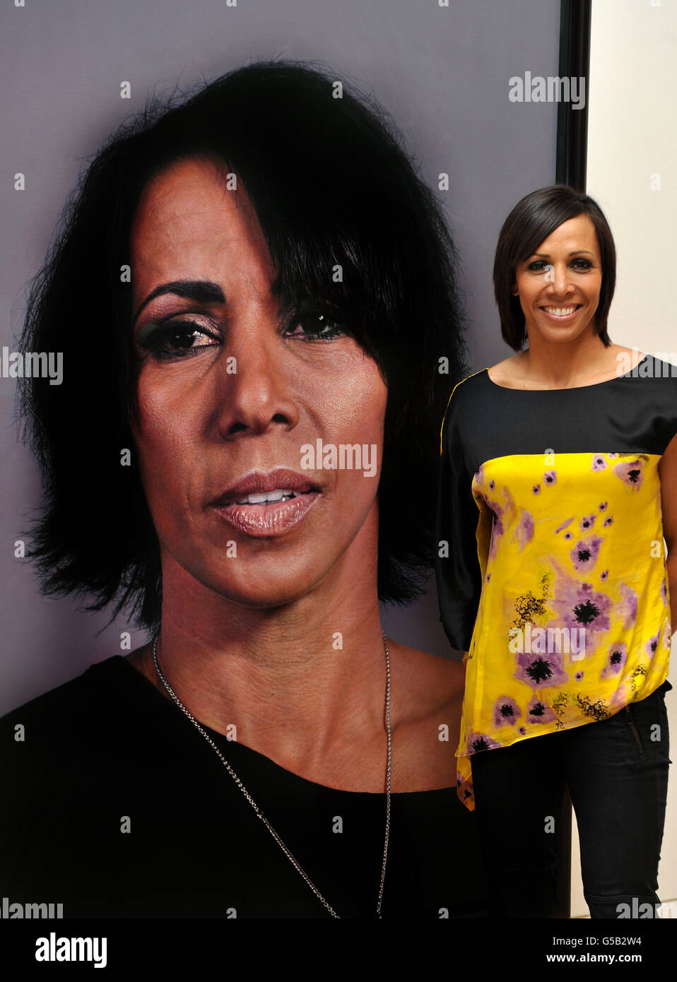 Dame kelly holmes national portrait gallery hi-res stock photography ...