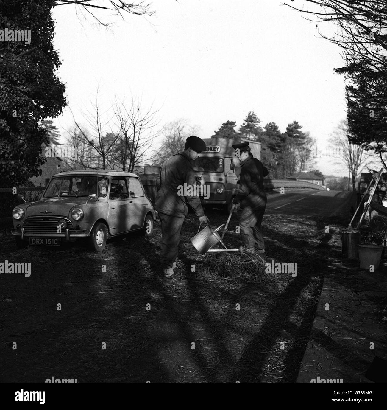 Surrey troops hi-res stock photography and images - Alamy