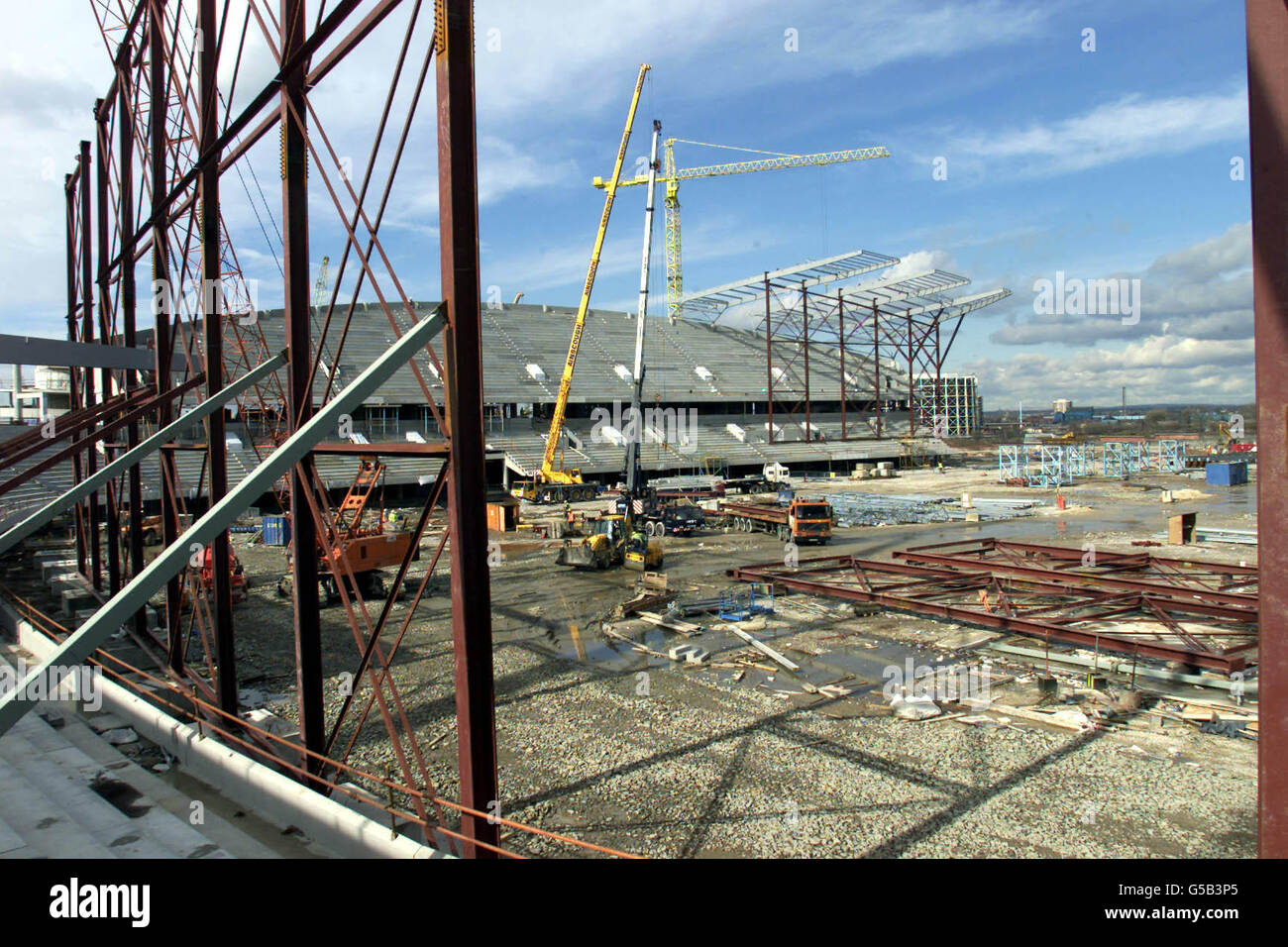 Manchesters commonwealth games stadium begins to take shape hi-res ...
