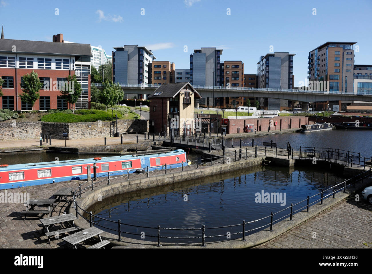 Victoria quays canal basin hi-res stock photography and images - Alamy