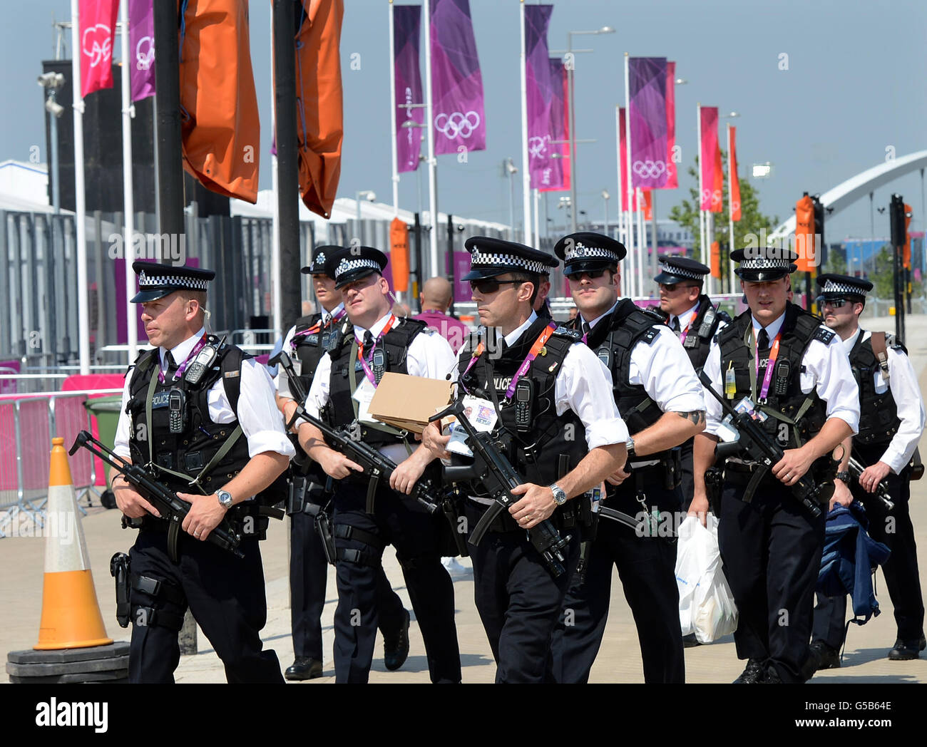 Armed police at the olympic park hi-res stock photography and images ...