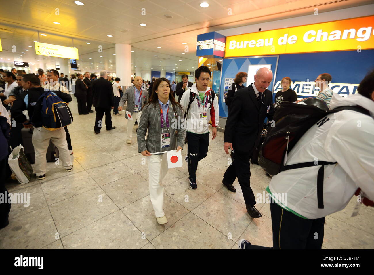Heathrow terminal 3 arrivals hi-res stock photography and images - Alamy