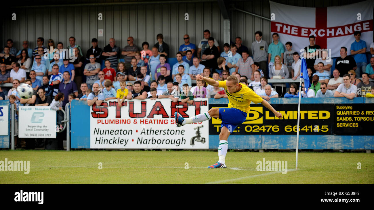 Packed stadium hi-res stock photography and images - Alamy
