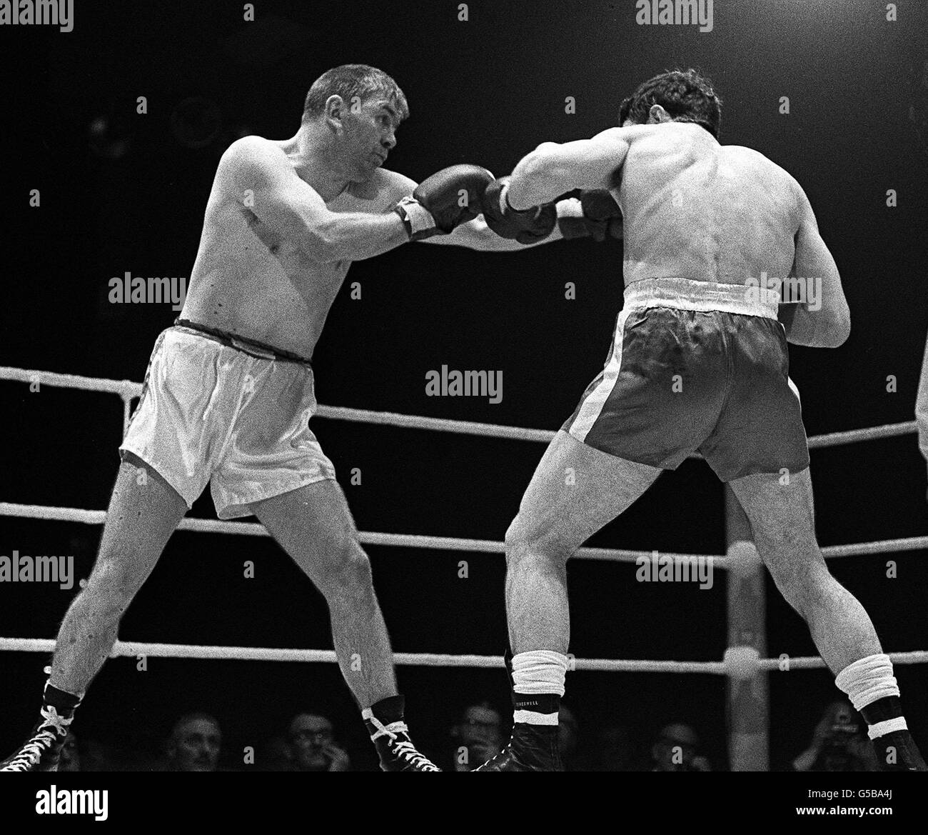 Johnny cooke boxing 1967 hi-res stock photography and images - Alamy