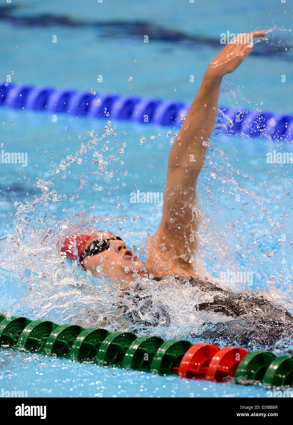 Womens 200m backstroke semi final hi-res stock photography and images ...