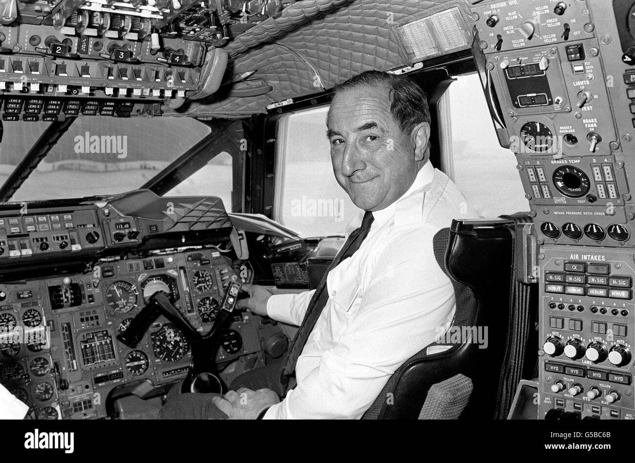 Concorde plane london Black and White Stock Photos & Images - Alamy