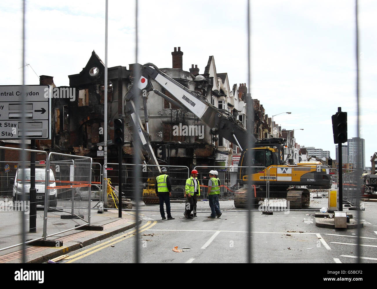 A general view of the damage on London Road, Croydon, as workmen ...