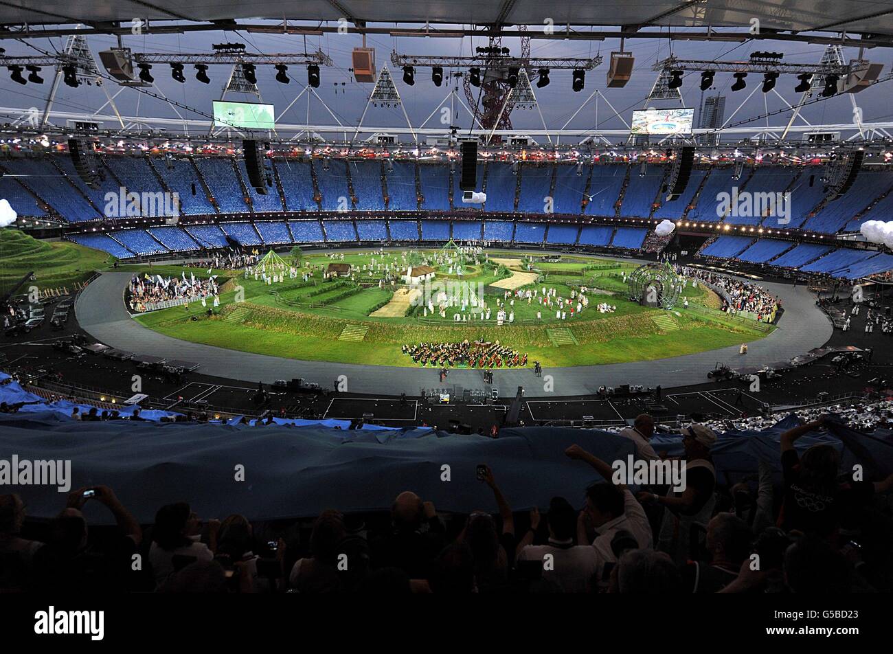 The scene during the pre-show before the London Olympic Games 2012 ...