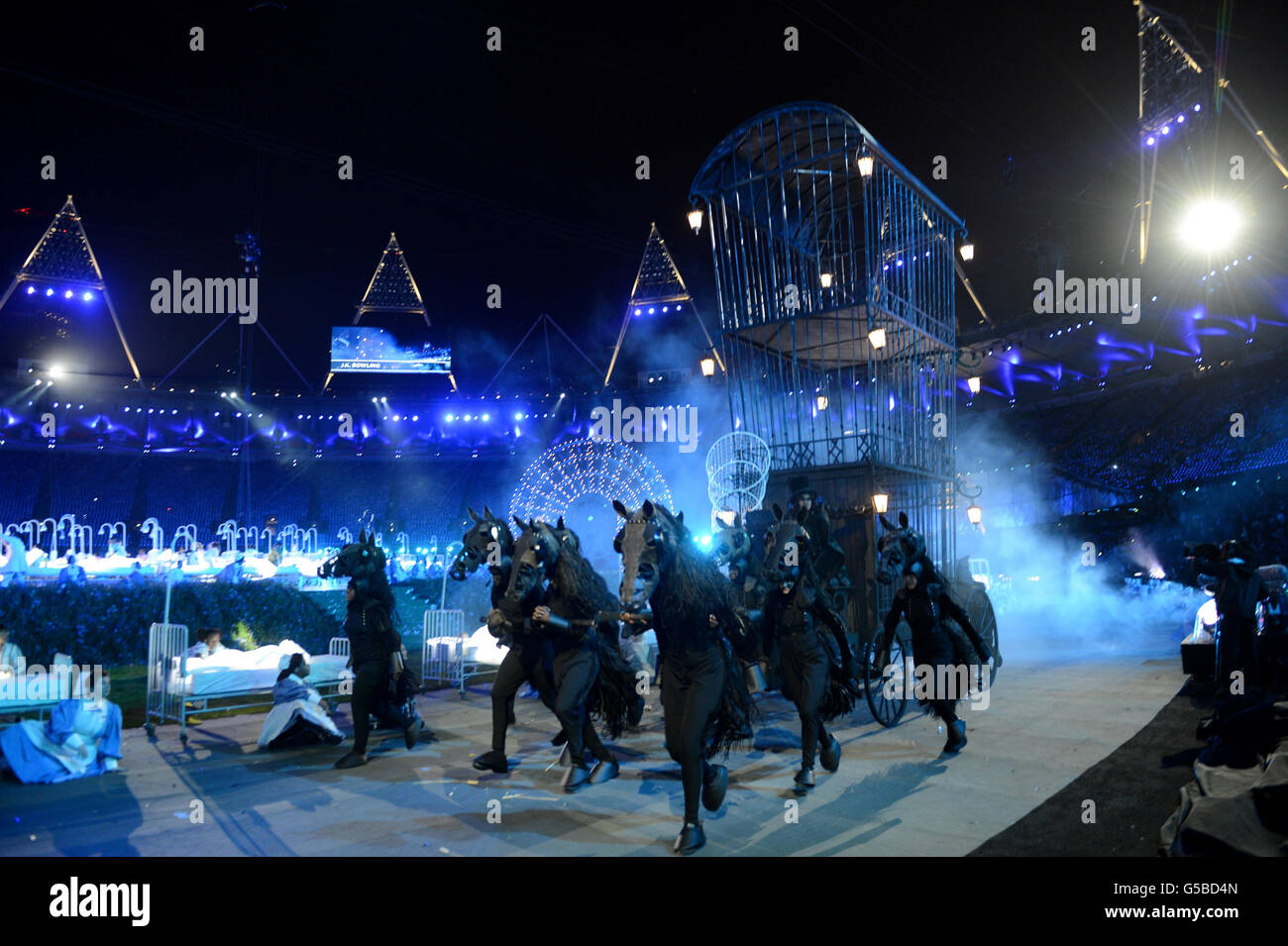 Performers olympic games 2012 opening ceremony olympic stadium hi-res ...