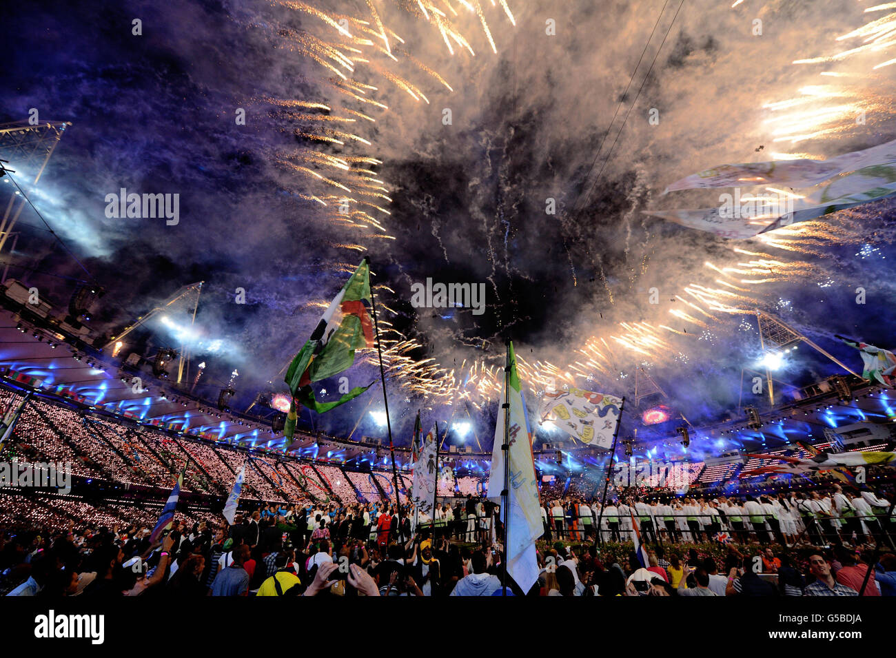 Olympic stadium london 2012 fireworks hi-res stock photography and ...